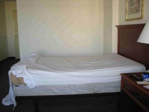 10 Ways You Tell Your Mattress is Worn Out | STL Beds | St. Louis, MO