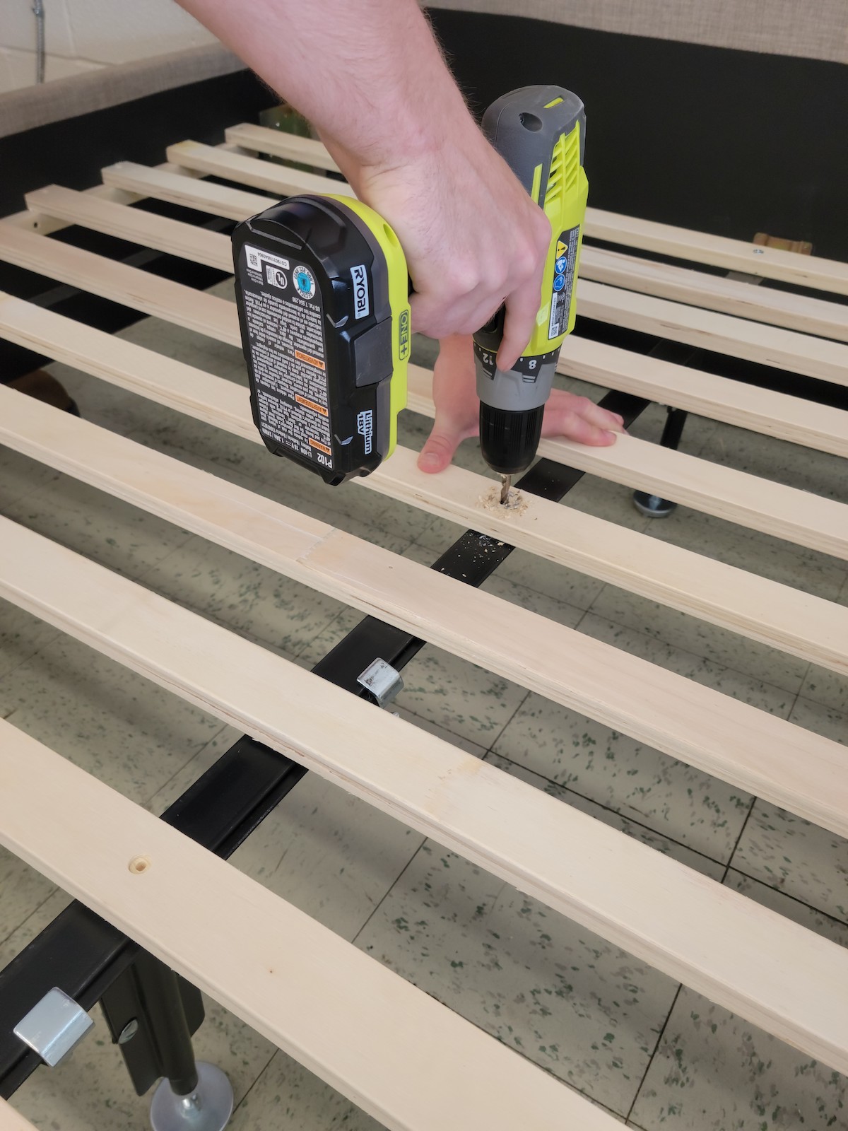 Platform Bed Girder Support | STL Beds | St. Louis, MO: (636) 296-8540